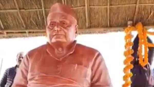 Statue Of Mulayam Singh Yadav At Mahakumbh Creates Stir: 'Anti-Hindu ...