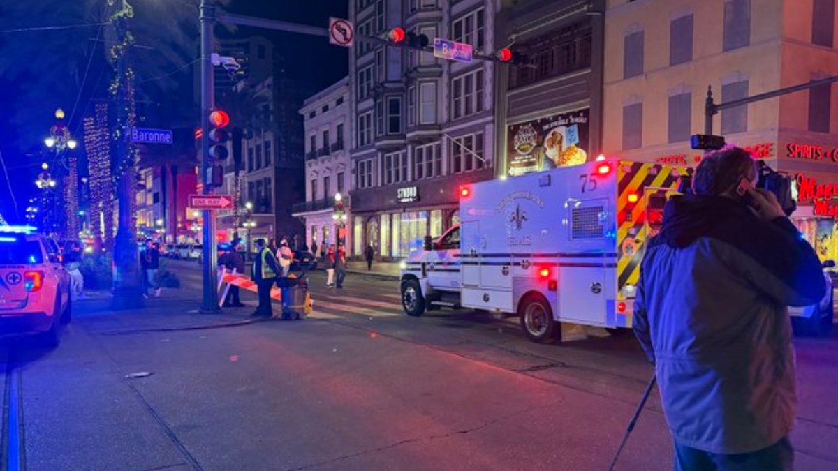 New Orleans Attack: Driver Ploughs Car Into Crowd Leaving 10 Dead - Oneindia News
