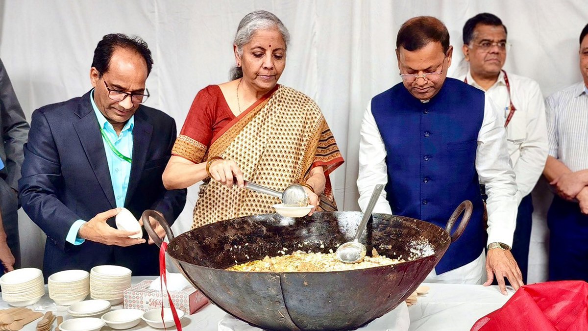 Union Budget 2025: Netizens Flood Funny Memes As Nirmala Set to Present ...