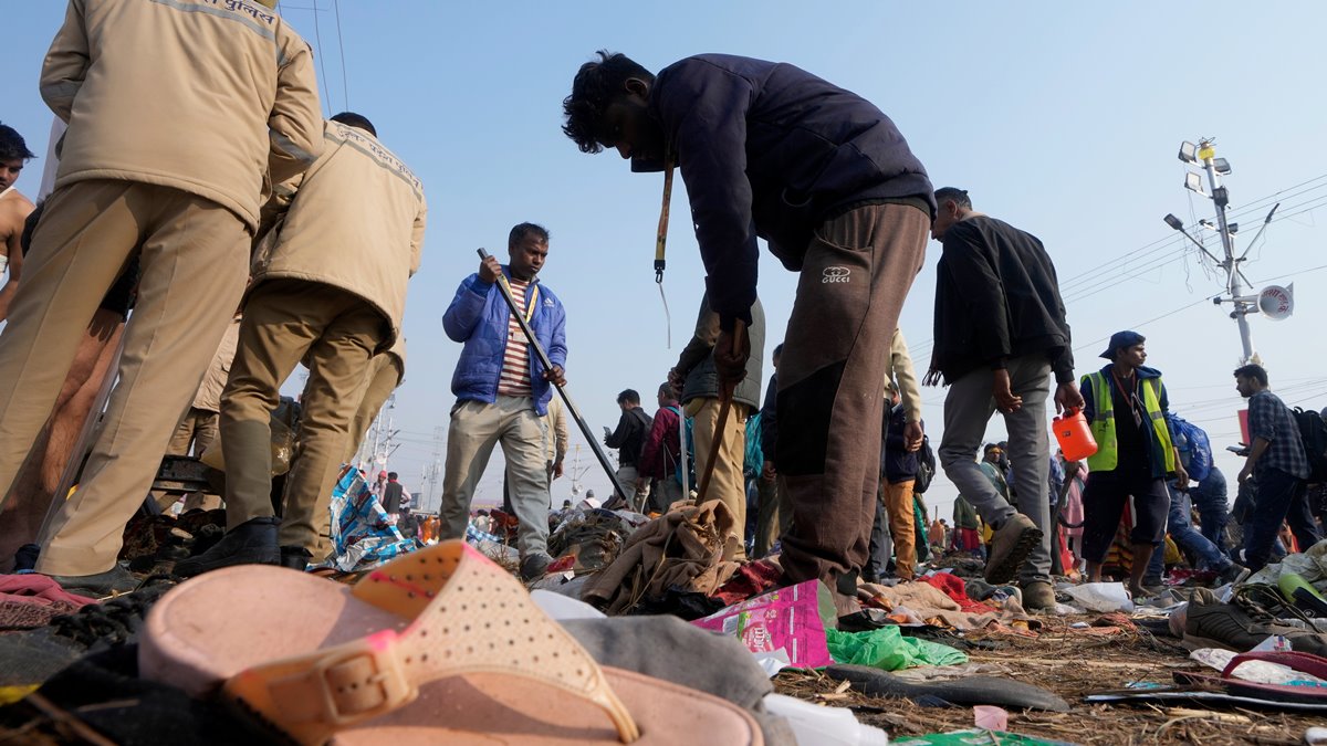 Maha Kumbh Declared Vehicle-Free Zone, VVIP Passes Cancelled After The Stampede On Mauni ...