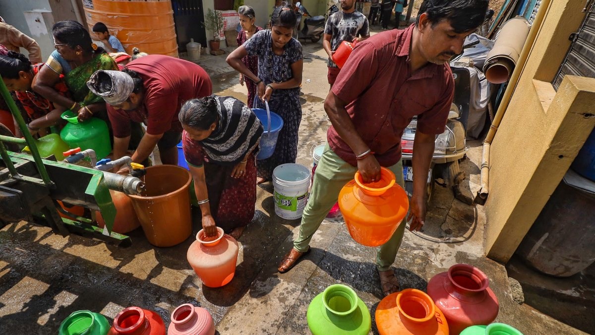 Bengaluru Water Crisis Bwssb Imposes Fines On Wasting Drinking Water