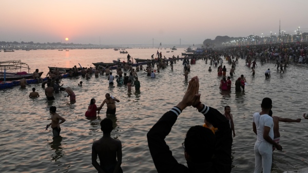 Prayagraj Weather Alert: Foggy Morning Today, Strong Winds To Follow During Maha Kumbh Mela 2025 ...