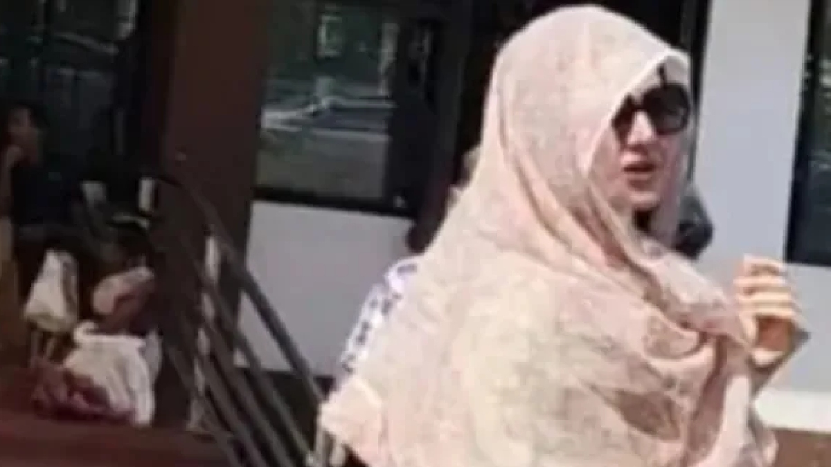 Katrina Kaif Offers Prayers At Kukke Subramanya Temple In Dakshina Kannada - Oneindia News