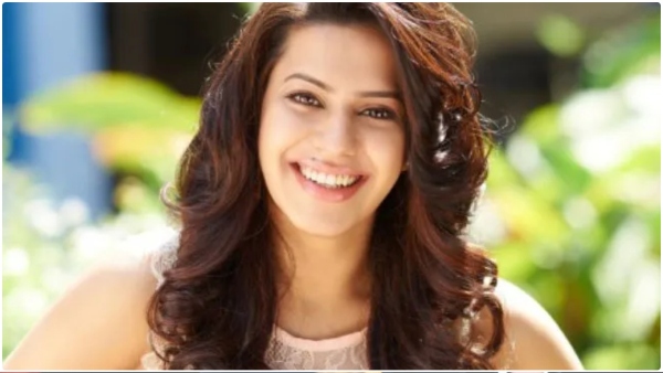 Not Just Dubai, Ranya Rao Travelled To Europe, US, Middle East: Kannada Actress Admits Smuggling ...