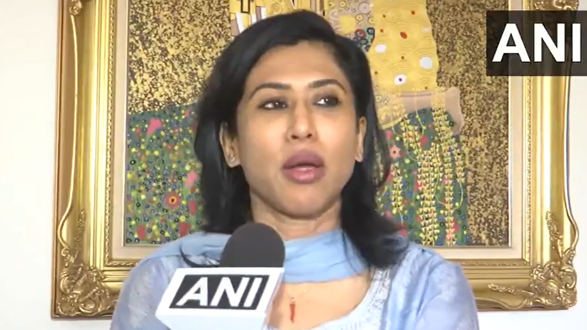 What Is Wrong In Saying? Congress Leader Shama Mohammed Defends Body ...