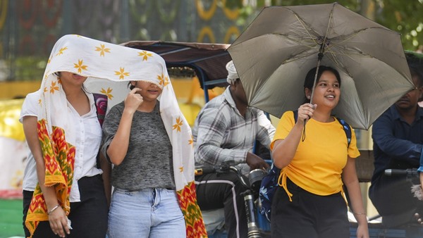 Tamil Nadu Weather Update: Mercury Rises Above 35°C In 12 Districts ...