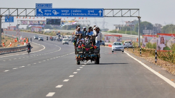 Delhi-Mumbai Expressway To Cut Gurugram-Vadodara Travel Time To 10 ...