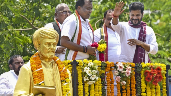 CM Revanth Reddy Inspects Necklace Road Site For Jyotirao Phule Statue ...