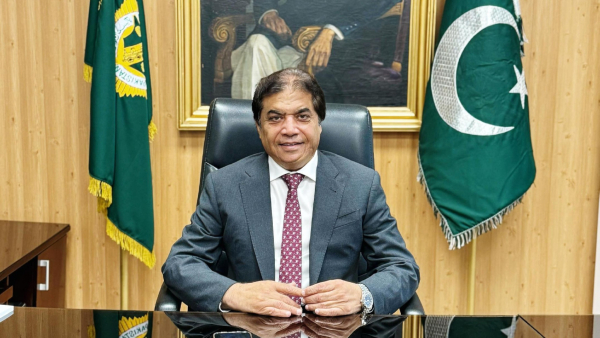 Pak Minister Threatens India With Nuclear Retaliation Over Suspending ...