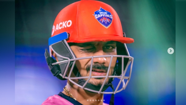 Why Axar Patel Is Not Playing In DC vs MI IPL 2025 Crucial Match ...