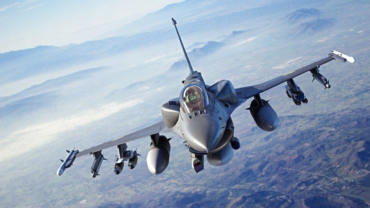 All About Pakistan's F16 Fighter Jet - Oneindia News