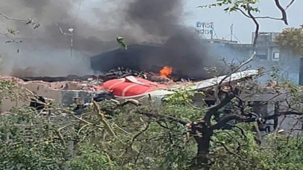 Air India Flight Crash: First Image and Video from Ahmedabad AI171 Tragedy Go Viral - Oneindia News