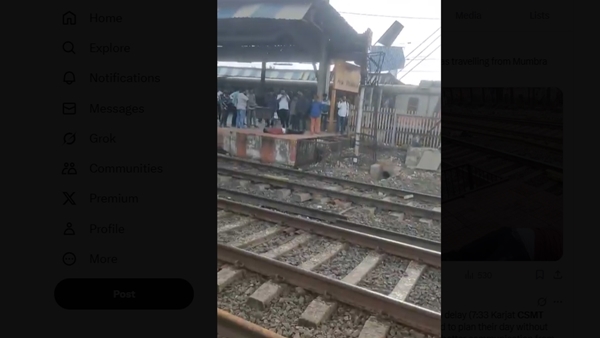 Maharashtra Train Incident: 4 Dead, 8 Injured As Passengers Fall On ...