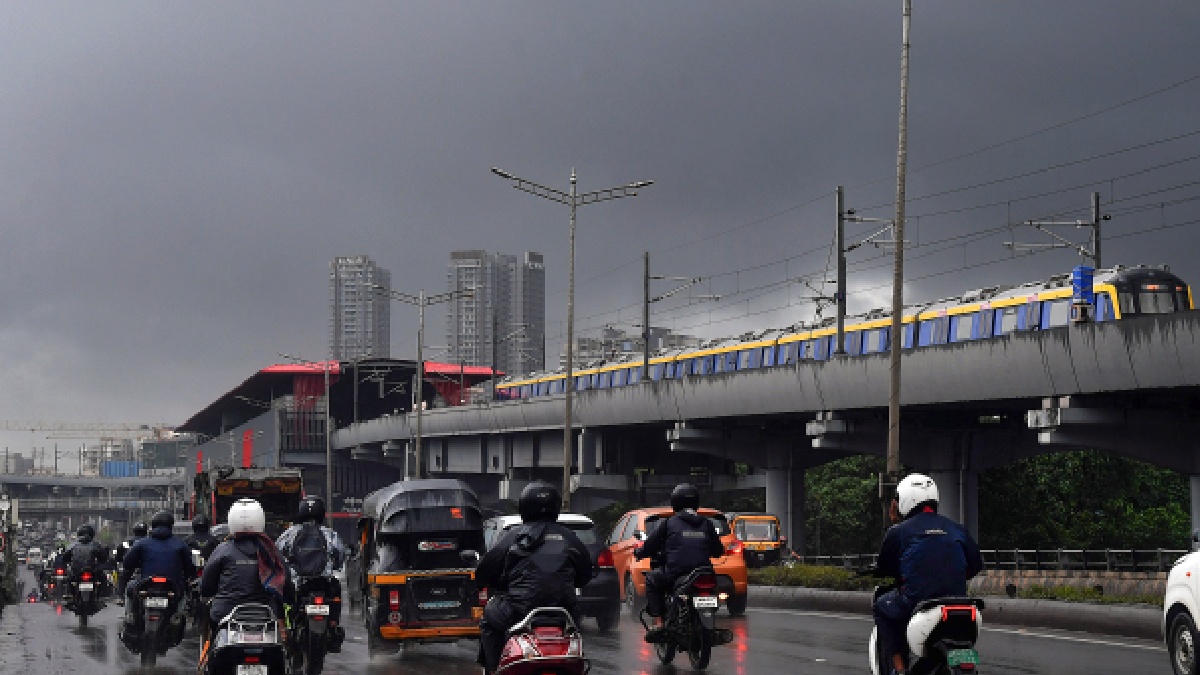 Mumbai Rains: IMD Issues Orange Alert For Konkan, More Showers In Next 24 Hours - Oneindia News