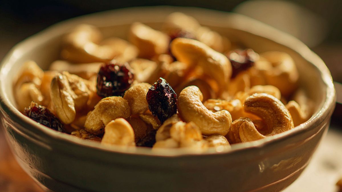 Soji Recipe: Traditional Indian Wheat Pudding - Oneindia News