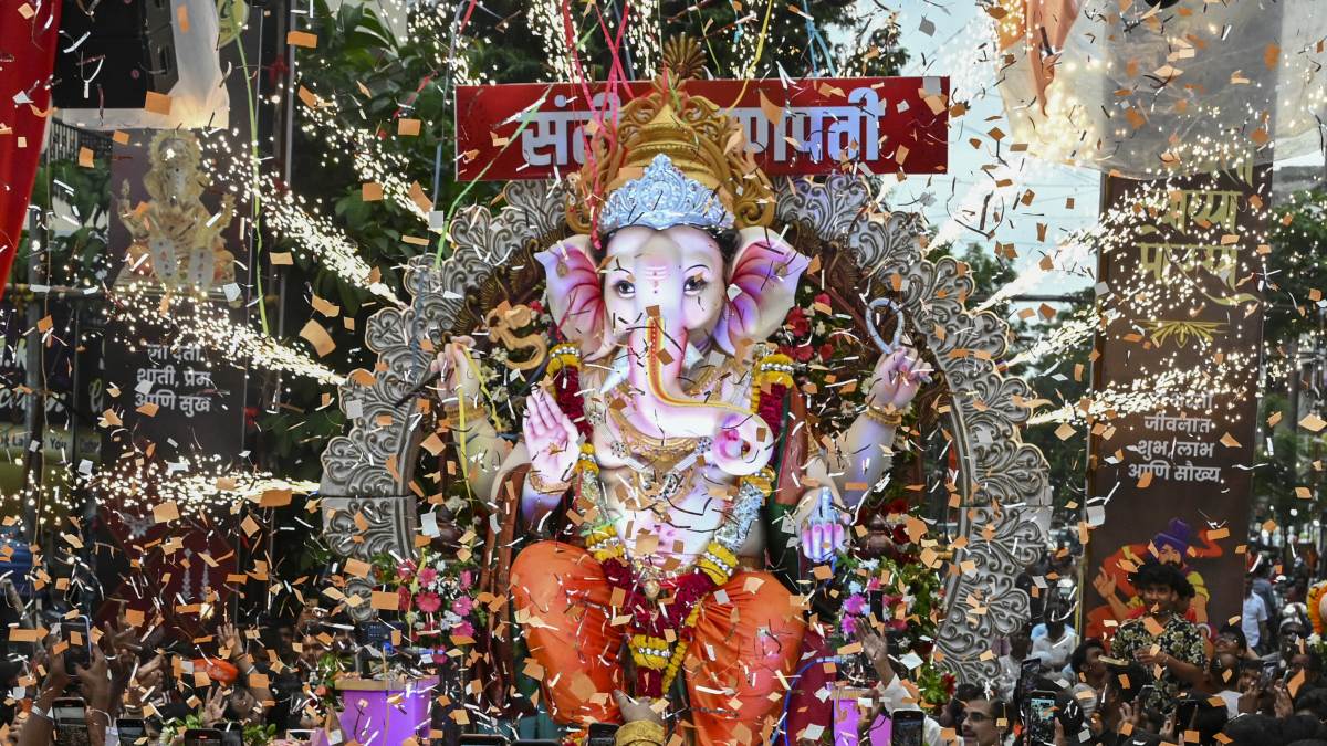 Ganesh Chaturthi Holiday In UP: Will Schools and Govt Offices Remain ...