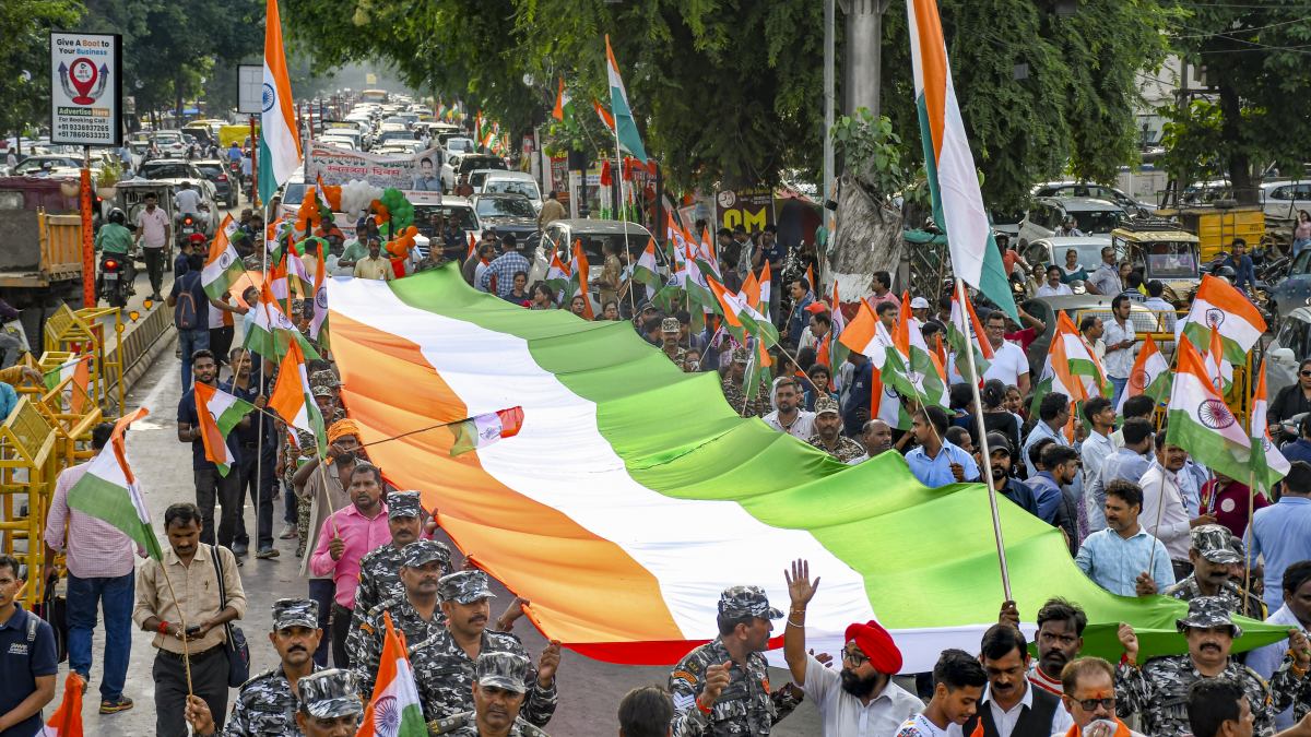 Independence Day Hindi Songs: Ae Mere Watan To Vande Mataram, Here Are ...