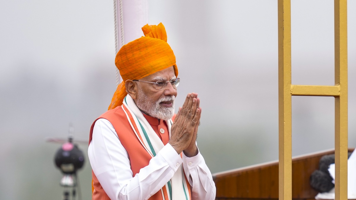 PM's Praise of RSS In I-Day Speech Troubling, His Desperate Attempt To ...