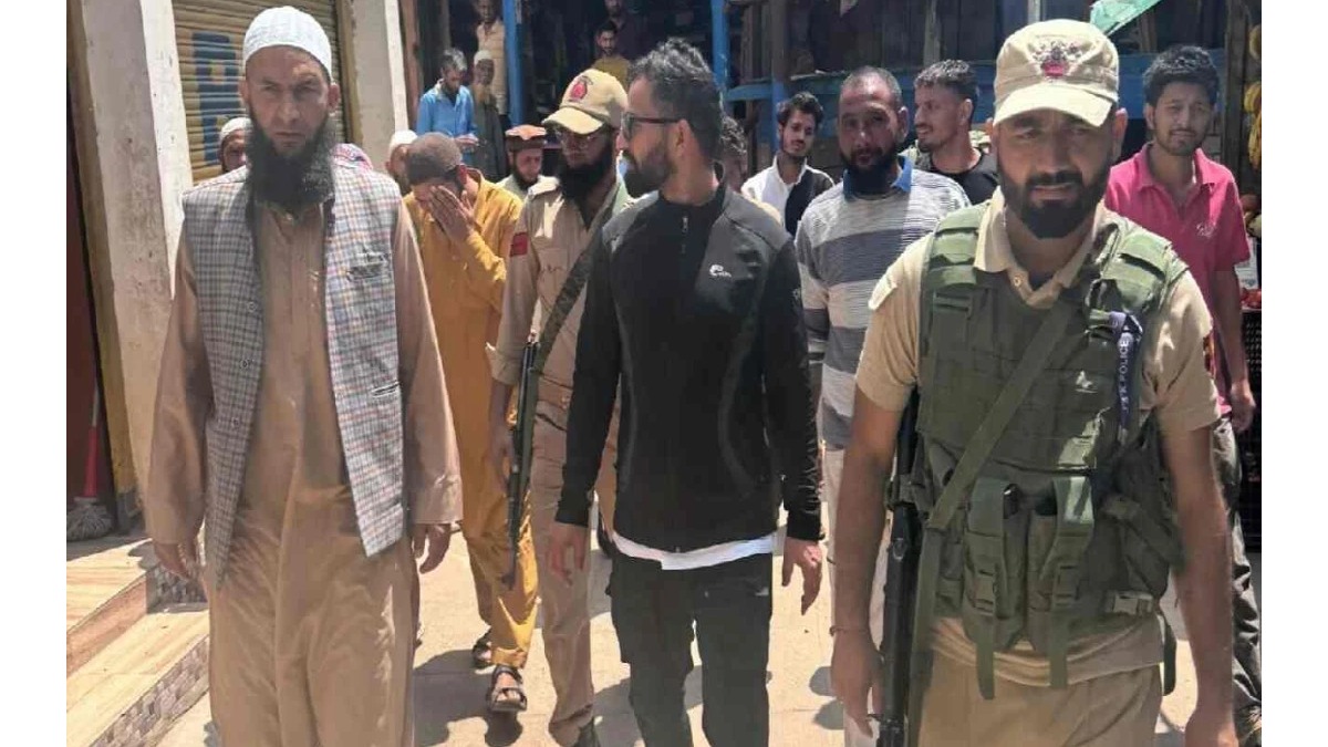 Jammu and Kashmir's AAP MLA Mehraj Malik Arrested - Oneindia News