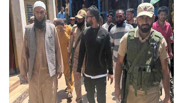 Jammu and Kashmir's AAP MLA Mehraj Malik Arrested - Oneindia News