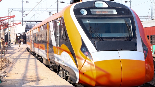 New Vande Bharat Express To Run Between Jogbani And Danapur — Check Schedule, Fares, And ...