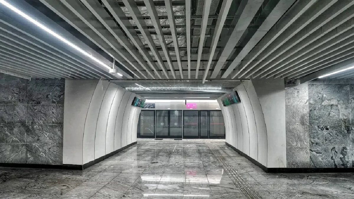 Girgaon Metro-3 Station Unveiled: Century-Old Buildings Meet Modern ...