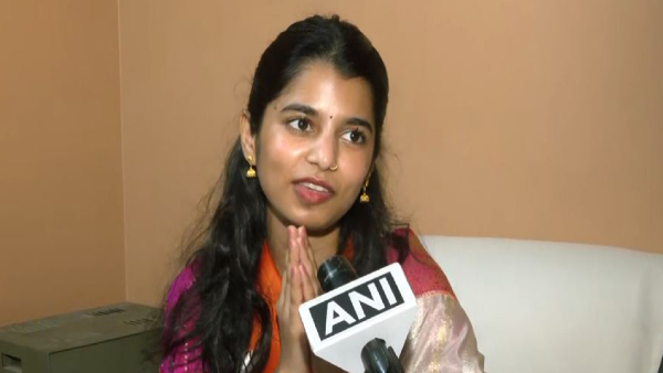 Who Is Maithili Thakur? Music Star Joins BJP Ahead Of Bihar Elections - Oneindia News