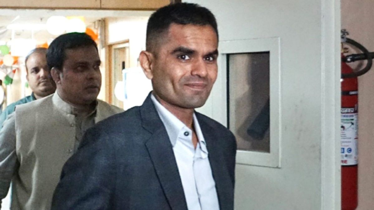 Sameer Wankhede Opens Up: Online Hate Pouring in on Family After Aryan ...