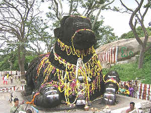 ಶ್ರೀರಂಗಪಟ್ಟಣ ಬನ್ನಿ ಮಂಟಪದ ಸುತ್ತ ವಿವಾದ ಹುತ್ತ | Banni mantapa isssue ...