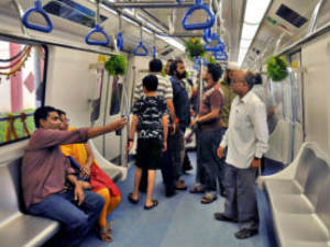 ನಮ್ಮ ಮೆಟ್ರೋ ಗೌರಿ ಹಬ್ಬಕ್ಕಲ್ಲ ದೀಪಾವಳಿಗೆ ಓಡುತ್ತೇ! | BMRCL Metro ...