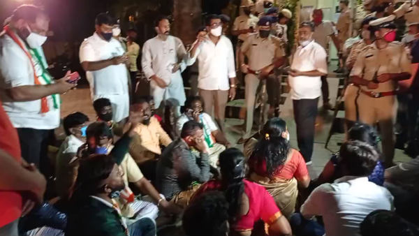 ಪ್ರಚಾರಕ್ಕೆ ಅಡ್ಡಿ; ಅಧೀರಗೊಳ್ಳದ ಕಾಂಗ್ರೆಸ್ ಅಭ್ಯರ್ಥಿ ಕುಸುಮಾ! | rr nagar ...