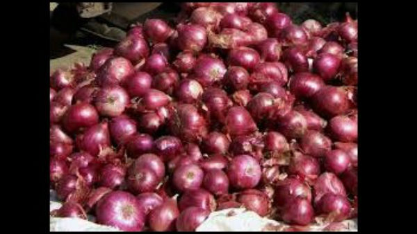 Onion Price: ಈರುಳ್ಳಿ ಸಂಗ್ರಹದ ಮೇಲೆ ಮಿತಿ ವಿಧಿಸಿದ ಕೇಂದ್ರ ಸರ್ಕಾರ - Kannada Oneindia