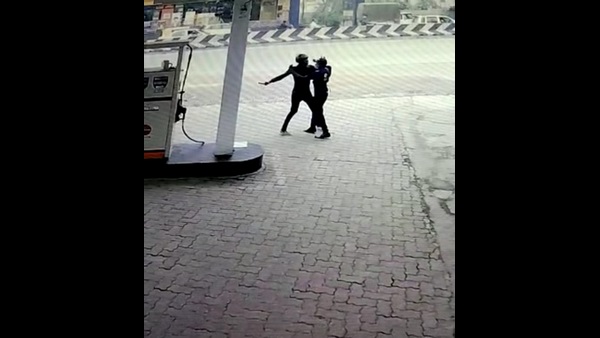 ಬೆಂಗಳೂರು ಕ್ರೈಮ್ ರೌಂಡಪ್: ಪಬ್‌ನಲ್ಲಿ ಜಿಎಸ್ ಟಿ ಅಧಿಕಾರಿ ಮೇಲೆ ಬೌನ್ಸರ್ ಗಳಿಂದ ...