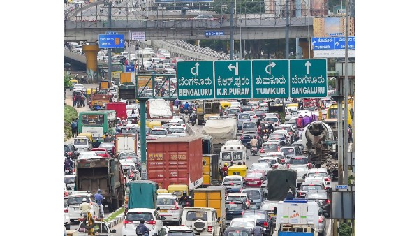 ಮೂರು ವರ್ಷದ ಹಿಂದೆ ಸ್ಥಗಿತಗೊಂಡಿದ್ದ ಹೆಬ್ಬಾಳ ಮೇಲ್ಸೇತುವೆ ವಿಸ್ತರಣೆ ಕಾಮಗಾರಿಗೆ ...