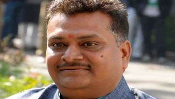 ರಾಮ ನವಮಿ ವಿವಾದ: ಜಾರ್ಖಂಡ್ ಅಸೆಂಬ್ಲಿಯಲ್ಲಿ ಕುರ್ತಾ ಬಿಚ್ಚಿ ಪ್ರತಿಭಟಿಸಿದ ಬಿಜೆಪಿ ಶಾಸಕ | Ram Navami row ...