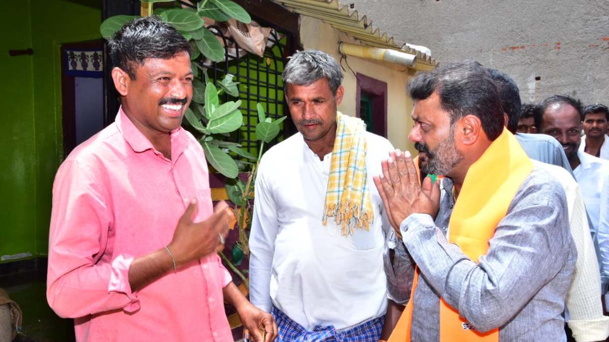 Dharwad: ಅಭಿವೃದ್ಧಿ ಆಧಾರದಲ್ಲಿ ಮತಯಾಚಿಸಿದ ಬಿಜೆಪಿ ಅಭ್ಯರ್ಥಿ ಅಮೃತ್ ದೇಸಾಯಿ | Dharwad BJP Candidate ...