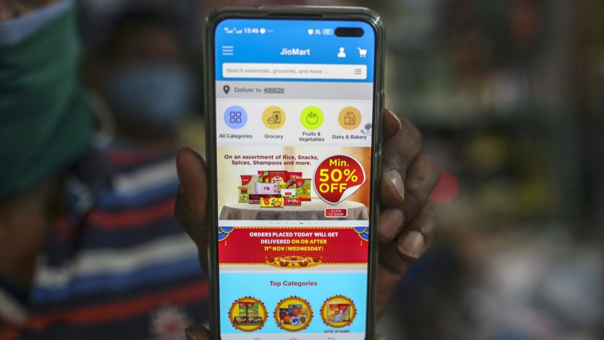 Reliance Jiomart 1000 ಉದ್ಯೋಗ ಕಡಿತ ಮುಂದಿನ ದಿನಗಳಲ್ಲಿ ಇನ್ನೂ ಸಾವಿರಾರು ನೌಕರರಿಗೆ ಗೇಟ್‌ಪಾಸ್‌ ಅಂಕಿಅಂಶ 