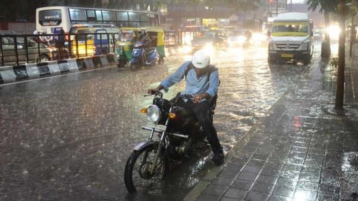 Bengaluru Rain: ಬೆಂಗಳೂರಿನಲ್ಲಿ 33 ಮಿಮೀ ಮಳೆ- ಎಲ್ಲೆಲ್ಲಿ ಎಷ್ಟು ಮಳೆ ...