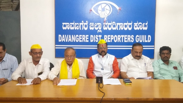 ಸಿಎಂ ಸಿದ್ದರಾಮಯ್ಯರಿಗೆ ಮತ್ತೊಂದು ಸವಾಲು: 11 ಬೇಡಿಕೆಗಳನ್ನಿಟ್ಟ ಈಡಿಗ ಸಮುದಾಯ ...