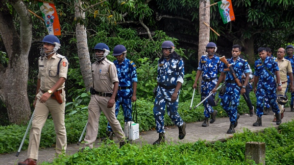 ಬಂಗಾಳ ಚುನಾವಣಾ ಹಿಂಸಾಚಾರ: 'ಸೂಕ್ಷ್ಮ ಮತಗಟ್ಟೆಗಳ ಬಗ್ಗೆ ಯಾವುದೇ ಮಾಹಿತಿಯನ್ನು ...