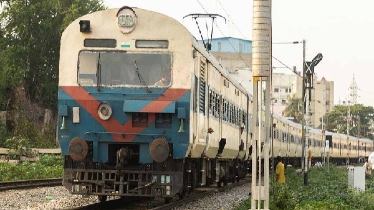 MEMU Train: ಚಿಕ್ಕಬಳ್ಳಾಪುರ, ಕೋಲಾರಕ್ಕೆ ಮೆಮು ರೈಲು ಸೇವೆ ವಿಸ್ತರಿಸಲು ಮನವಿ ...