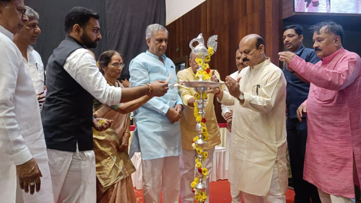 ಮಕ್ಕಳನ್ನು ಹಾಸ್ಟೆಲ್ ಗೆ ಕಳುಹಿಸಿದರೆ, ಅವರು ತಂದೆತಾಯಿಯನ್ನು ವೃದ್ದಾಶ್ರಮಕ್ಕೆ ...