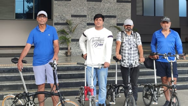 Namma Metro: ನಮ್ಮ ಮೆಟ್ರೋದಲ್ಲಿ ಫೋಲ್ಡಬಲ್ ಸೈಕಲ್‌ ಜೊತೆ ಯುವಕರ ಪ್ರಯಾಣ ...