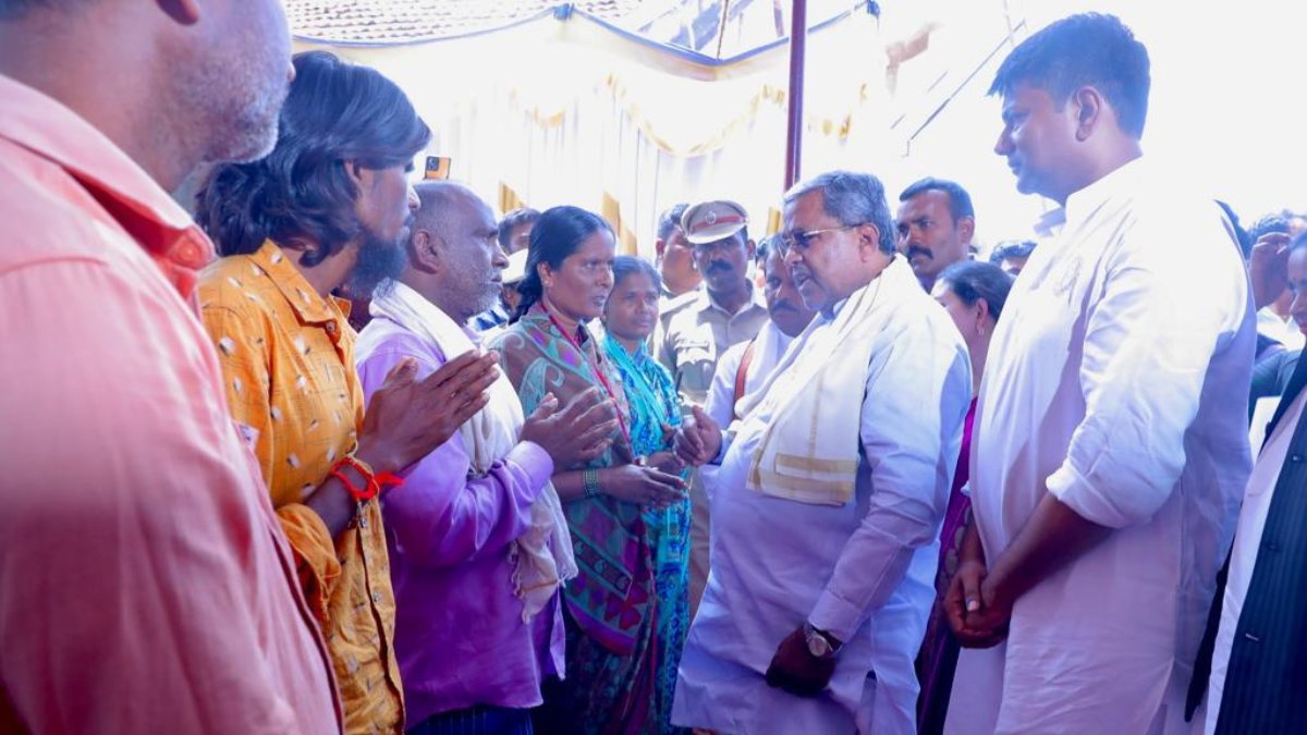 ಎನ್ ಡಿ.ಆರ್.ಎಫ್ ಮಾರ್ಗಸೂಚಿಯಂತೆ 4,860 ಕೋಟಿ ರೂ. ಪರಿಹಾರ ಕೋರಿದ ಸಿದ್ದರಾಮಯ್ಯ ...