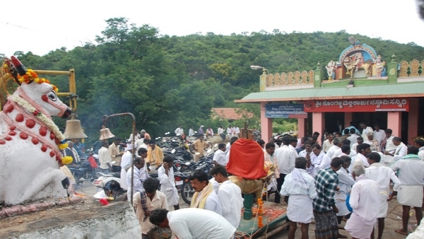 Kongalli Mallappa: ದೀಪಾವಳಿ ವೇಳೆ ಲಕ್ಷಾಂತರ ಭಕ್ತರನ್ನು ಸೆಳೆಯುವ ಕೊಂಗಳ್ಳಿ ...