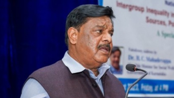 ಮೈಸೂರು: ಕೇಂದ್ರದಿಂದ ಶಿಷ್ಟಾಚಾರ ಉಲ್ಲಂಘನೆ: ರಾಷ್ಟ್ರಪತಿಗೆ ಎಚ್‌ಸಿ ಮಹಾದೇವಪ್ಪ ...