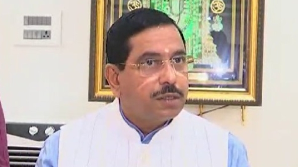 ಪ್ರಲ್ಹಾದ್‌ ಜೋಶಿ ಸಭೆಗೆ ಜಗದೀಶ್‌ ಶೆಟ್ಟರ್‌ ಸಹೋದರ ಪ್ರದೀಪ್ ಶೆಟ್ಟರ್, ಮಾಜಿ ಸಚಿವ ...