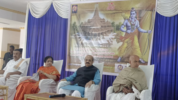 ನ್ಯಾ.ಸದಾಶಿವ ಆಯೊಗದ ವರದಿ: ದಾರಿ ತಪ್ಪಿಸುತ್ತಿರುವ ಸರ್ಕಾರ: ಮಾಜಿ ಸಿಎಂ ಸವಾಲು ...