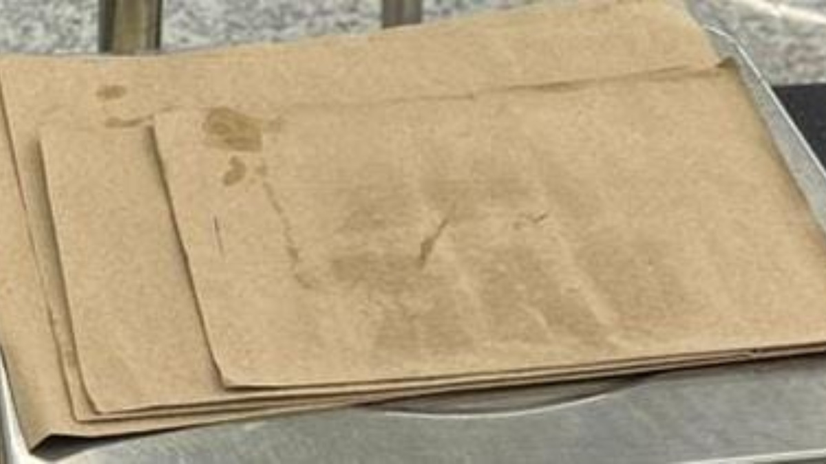 ಮಾಡಿದ ತಪ್ಪನ್ನೇ ಮಾಡುತ್ತಿರುವ ಪ್ರಯಾಣಿಕರು: ಮಂಗಳೂರು ವಿಮಾನ ನಿಲ್ದಾಣದಲ್ಲಿ ಇಬ್ಬರ ...