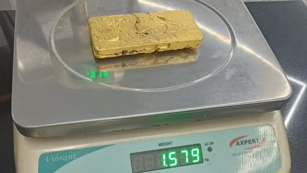 ಮಾಡಿದ ತಪ್ಪನ್ನೇ ಮಾಡುತ್ತಿರುವ ಪ್ರಯಾಣಿಕರು: ಮಂಗಳೂರು ವಿಮಾನ ನಿಲ್ದಾಣದಲ್ಲಿ ಇಬ್ಬರ ...